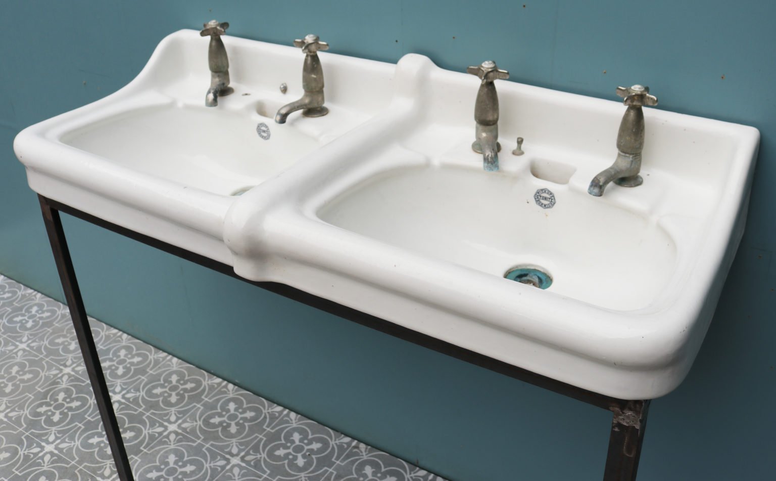 An Antique Double Wash Basin with Stand - UK Architectural Heritage