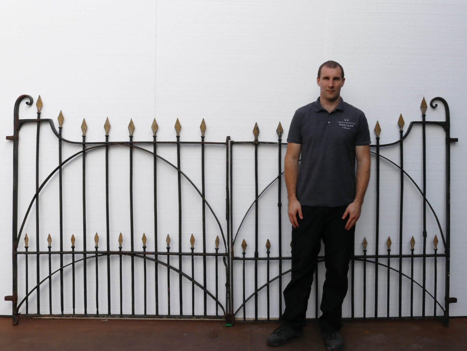 Set of Georgian Wrought Iron Driveway Gates 312.5 cm (10’2”) - UK ...