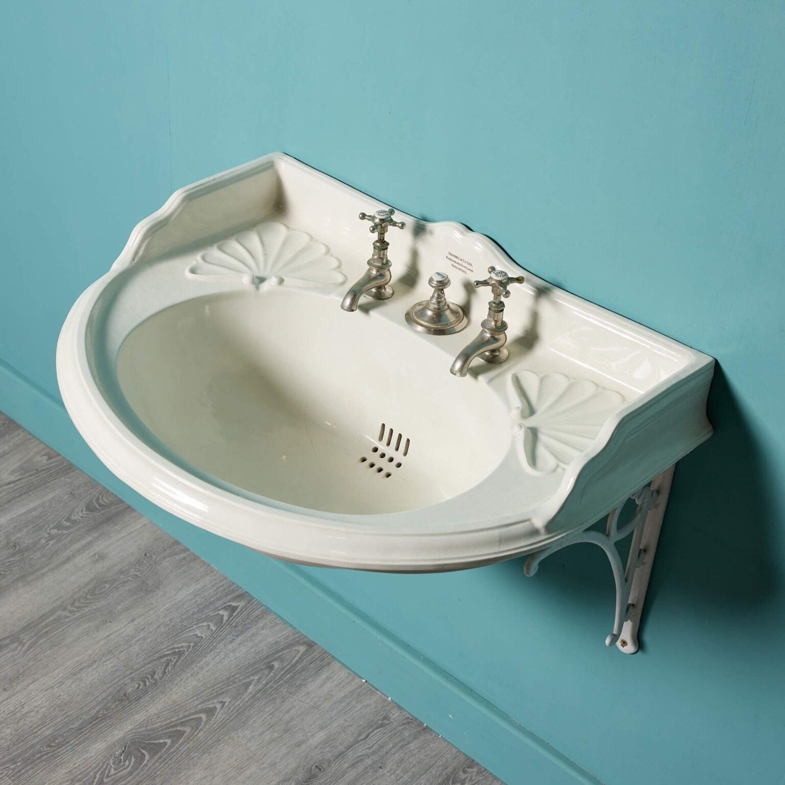 Antique Shanks & Co Wash Basin with Wall Bracket - UK Architectural ...