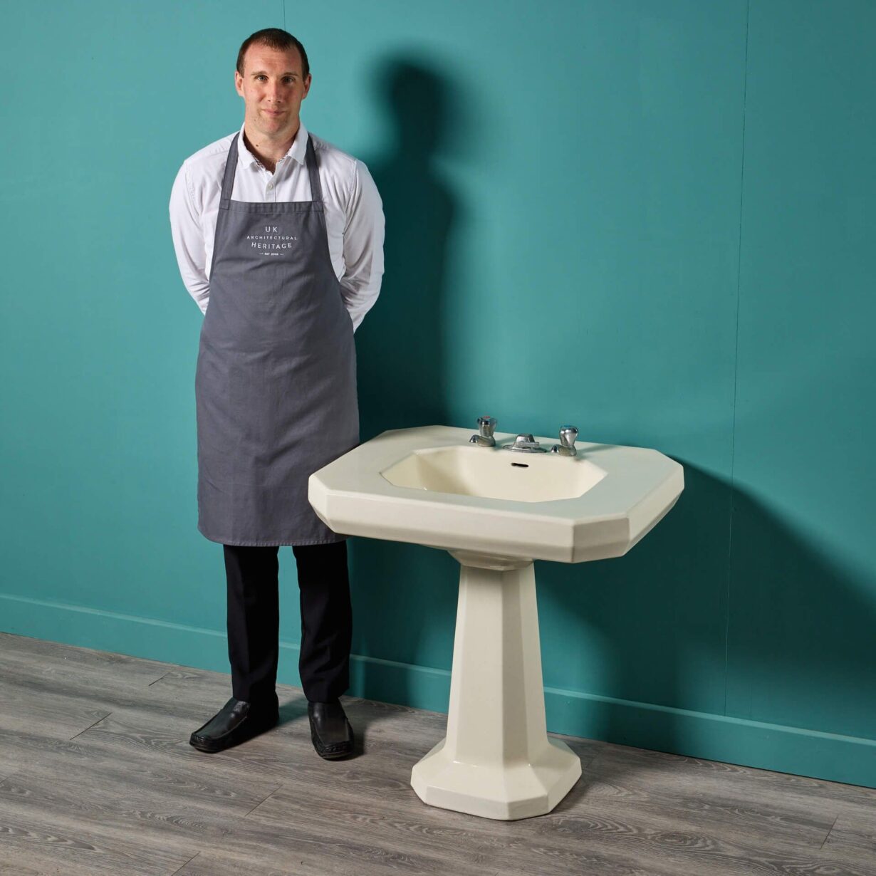 Large Art Deco Pedestal Sink | UK Architectural Heritage