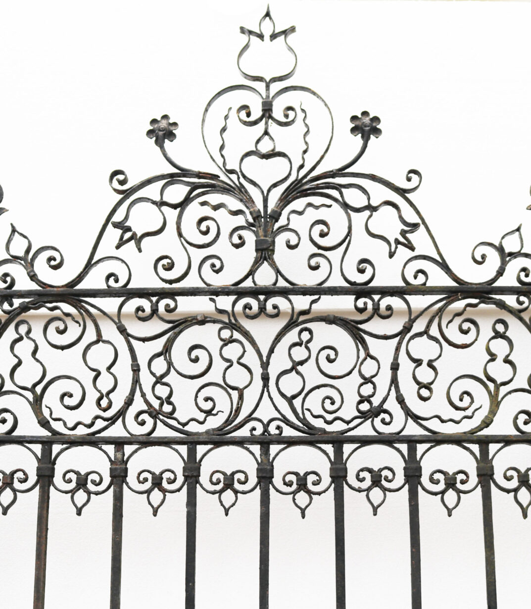 Georgian Wrought Iron Gateway | UK Architectural Heritage