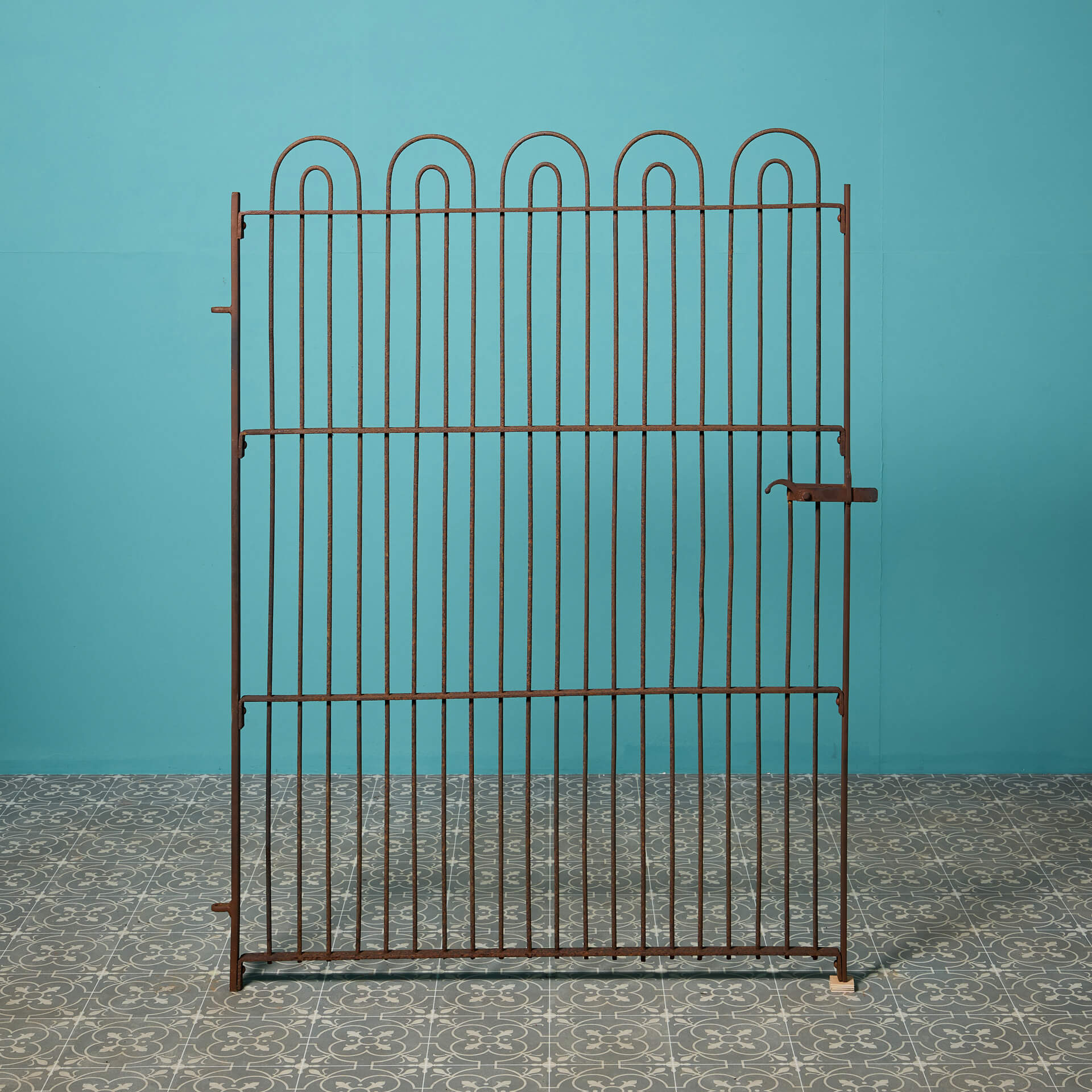 English 19th Century Wrought Iron Hoop Top Pedestrian Gate | UK ...
